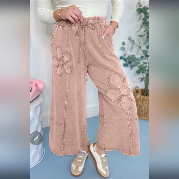 Boutique | Pants & Jumpsuits | Boutique Floral Patchwork Wide Leg Pants ...